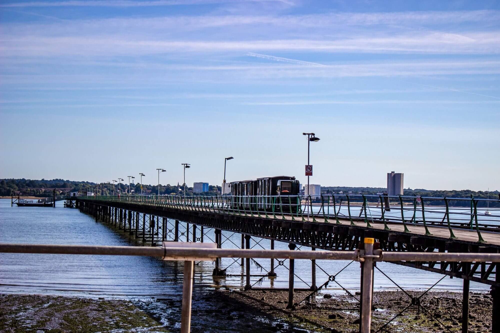 Scenic days out to Hythe (Hampshire) by bus, coach & train
